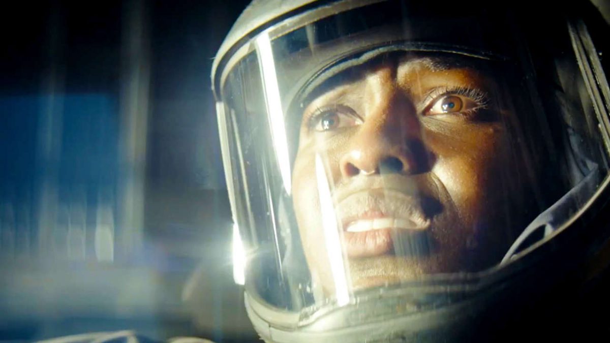 Netflix divulga novo trailer de Nightflyers, série sci-fi inspirada em ...