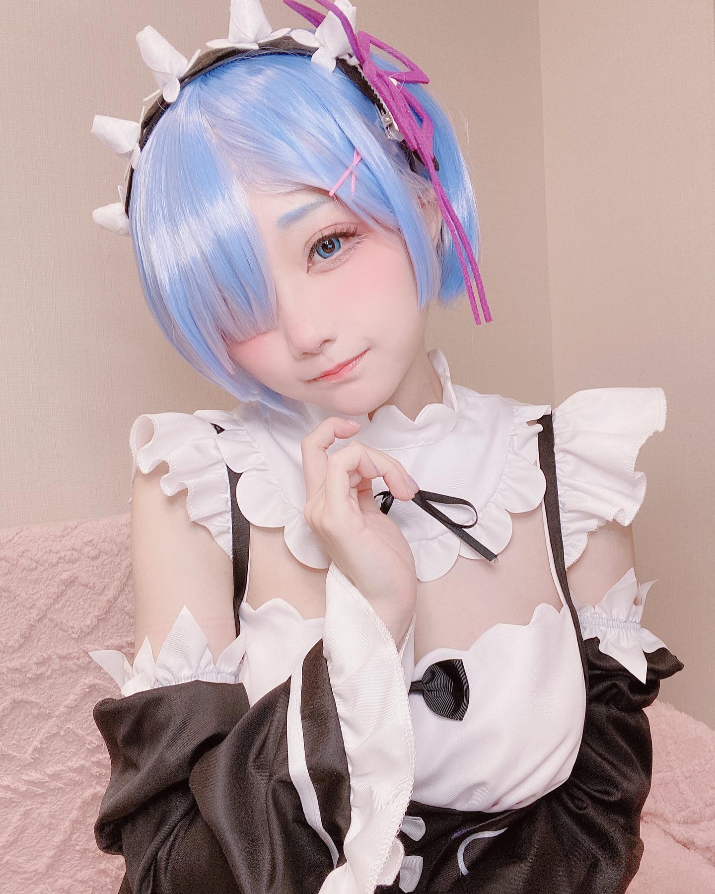 Modelo Chinesa fez um encantador cosplay da Rem de Re: Zero - Critical Hits