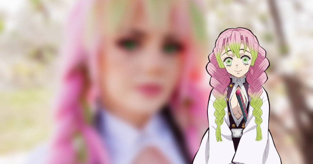 Modelo kaezuko.cos impressiona com magnífica interpretação da ...