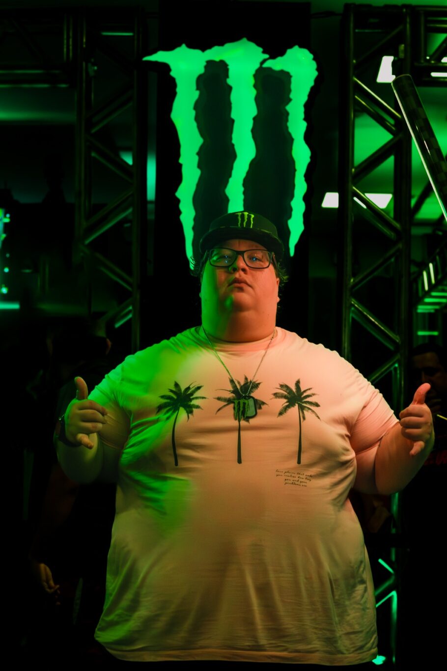 Monster Energy anuncia Hayashii e Stolen como embaixadores - Critical Hits