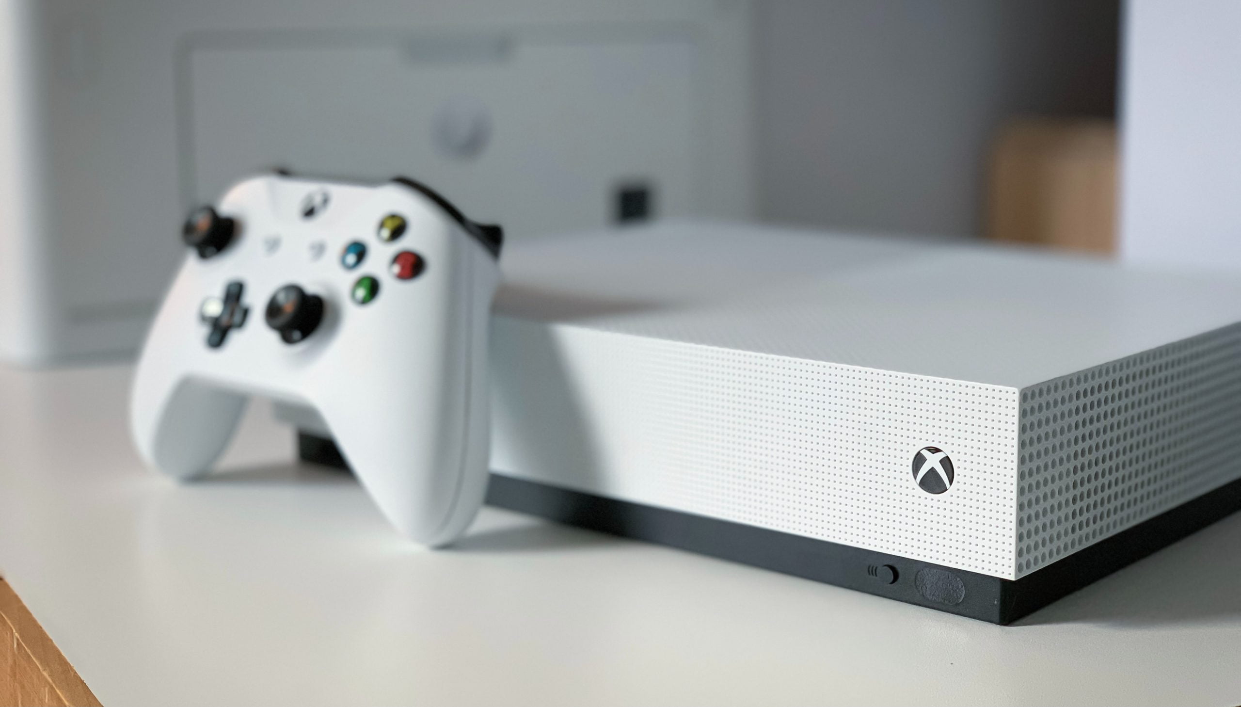 Microsoft pode reduzir vendas de consoles Xbox na Europa, Oriente Médio ...