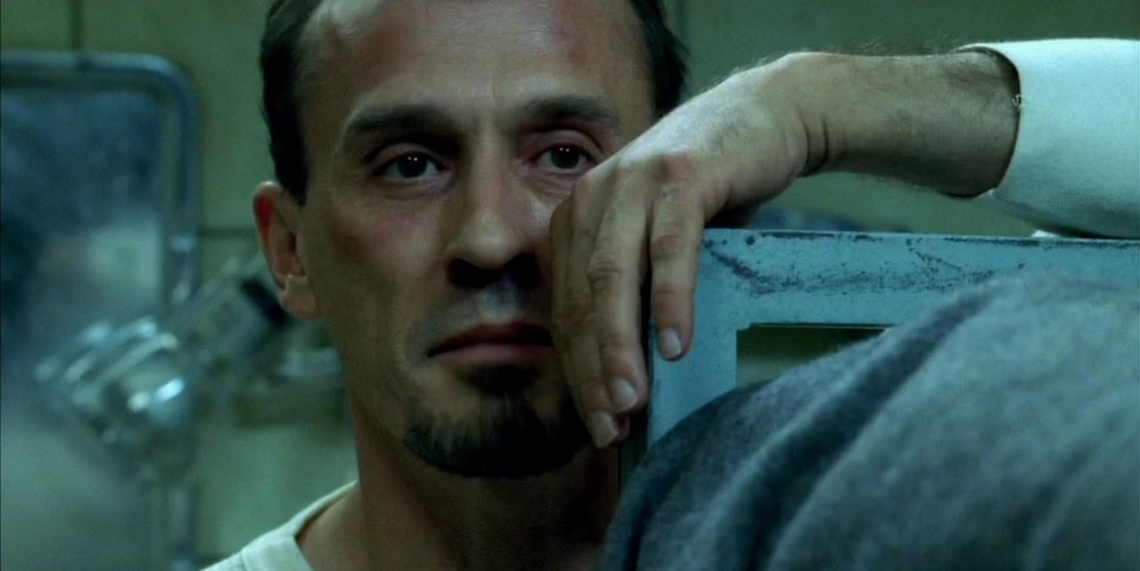 Prison Break - Em qual episódio Abruzzi corta a mão de T-Bag ...