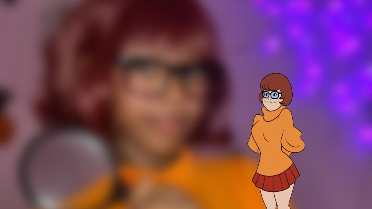 Modelo electricbum1 recriou a Velma em um cosplay encantador - Critical ...